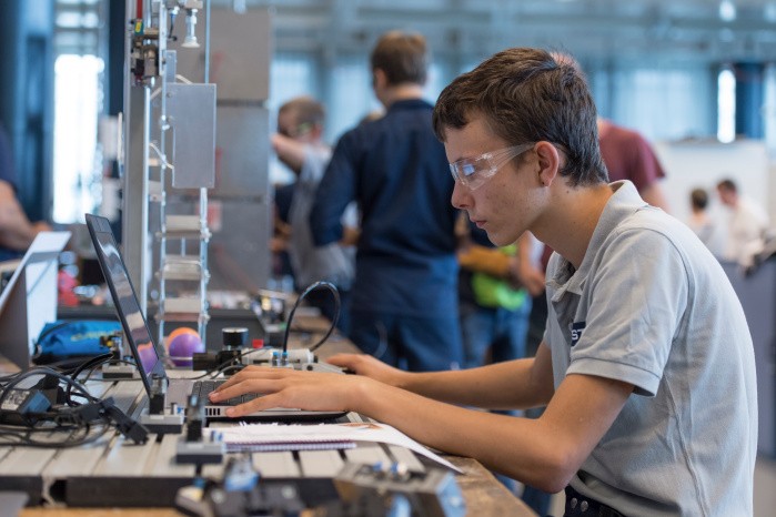 Portrait de l'entreprise - BOBST MEX SA | Find your Future